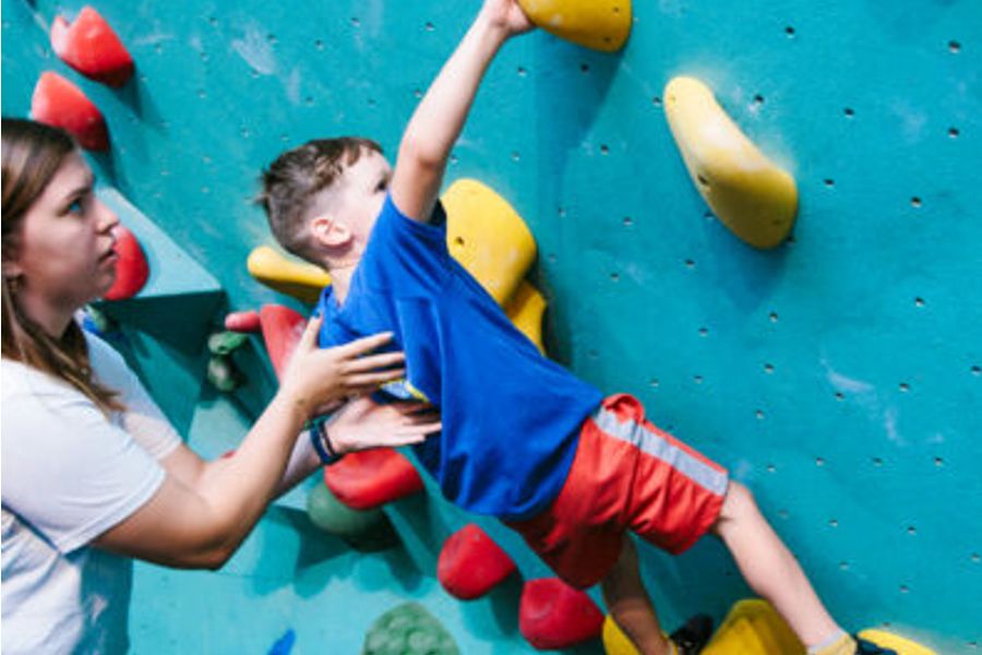 Junior Climbers | Minneapolis Bouldering Project | InPlay.org