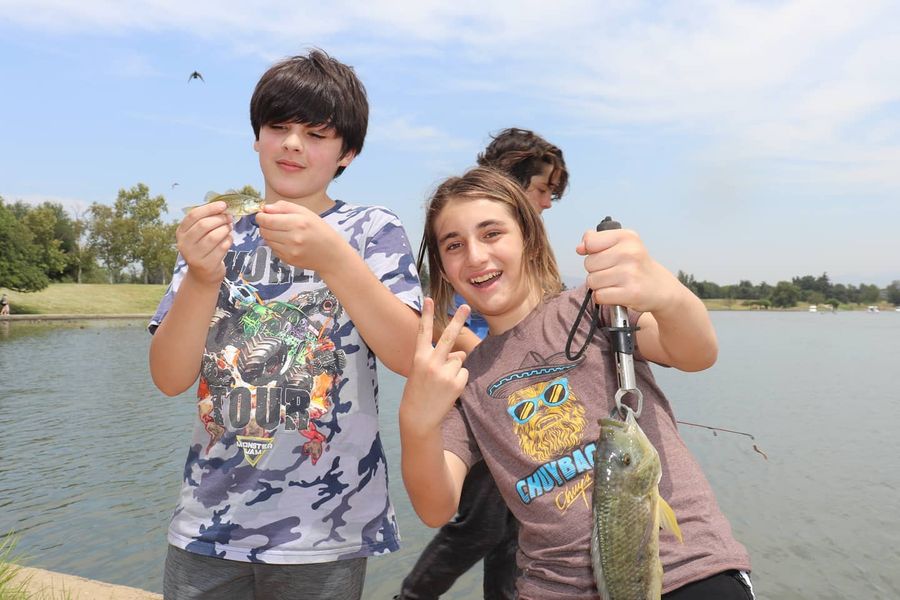 Guppies Fishing Adventures | InPlay.org