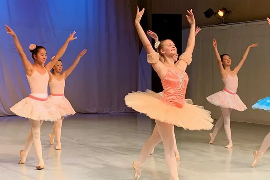 Vicky Dance Visions | InPlay.org